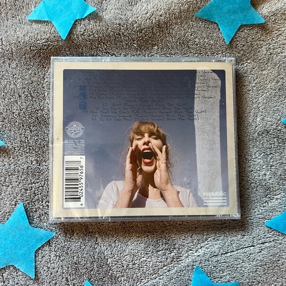 Taylor Swift | Media | Crystal Blue Skies Edition 989 Cd Target ...